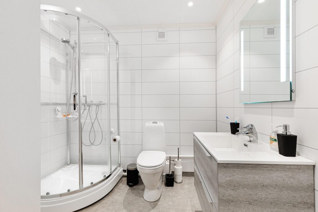 Benefits of Installing a Glass Shower Door in Your Bathroom | Gala Bath ...